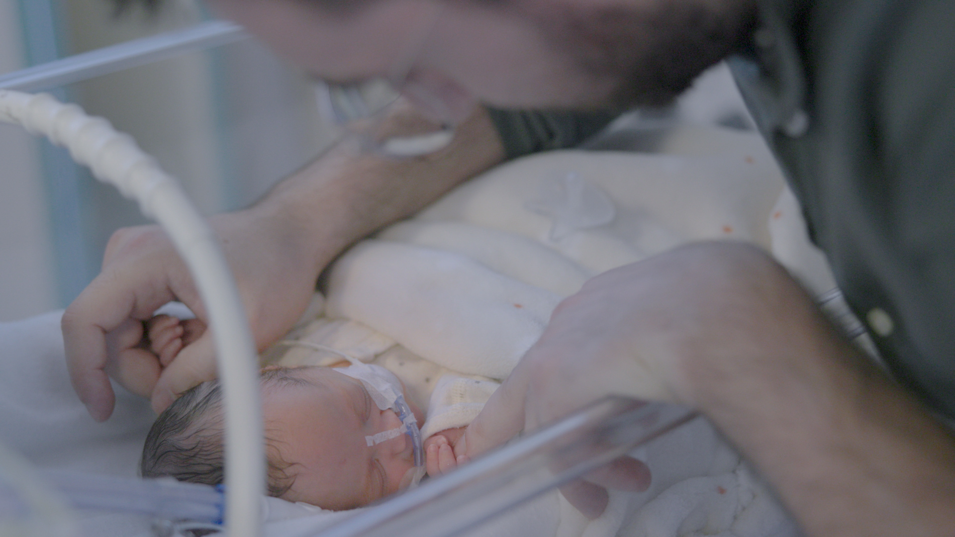 The role of parents in comfort and pain relief | Bliss